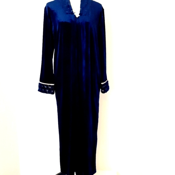 Jasmine Rose Signature | Intimates & Sleepwear | Vintage Jasmine Rose ...